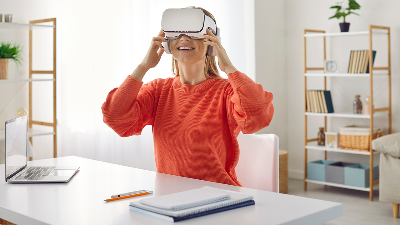 Web AR（ウェブAR）とは？アプリとの違いや活用事例を解説 - ARWorks | AR（拡張現実）で新たな体験・プロモーションを